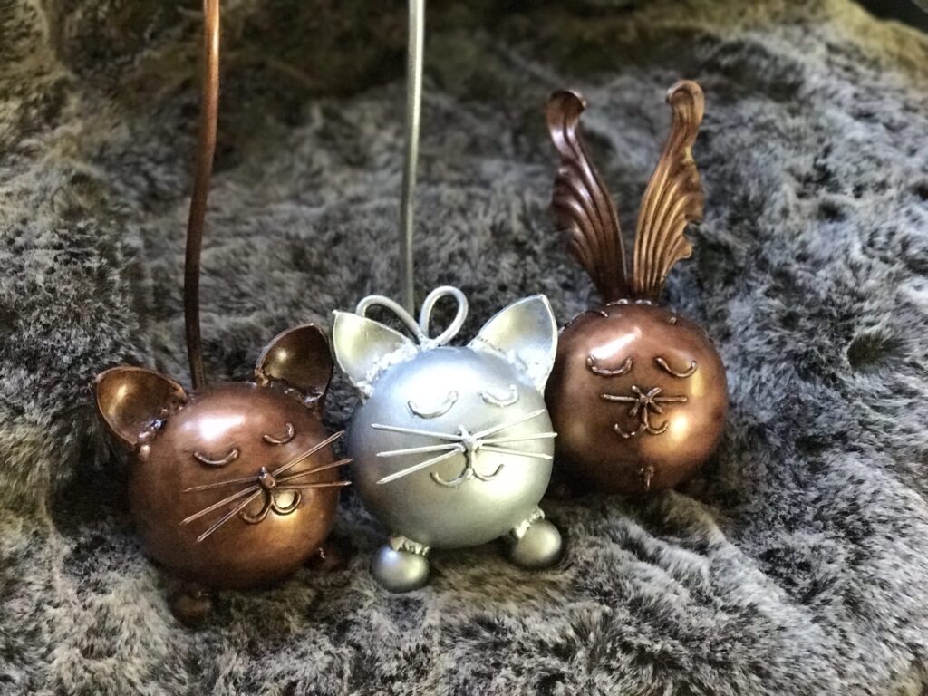 Custom Cat Memorial Urn - Custom Pet Urns